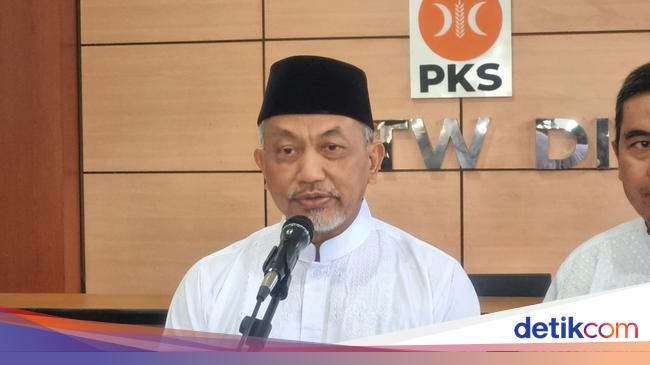 Presiden PKS Absen Deklarasi Anies-Cak Imin di Surabaya