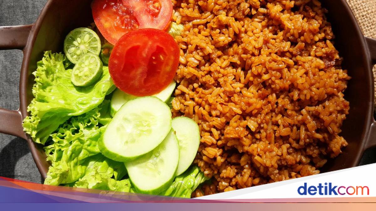 7 Resep dan Cara Membuat Nasi Goreng Spesial yang Enak Ala Restoran
