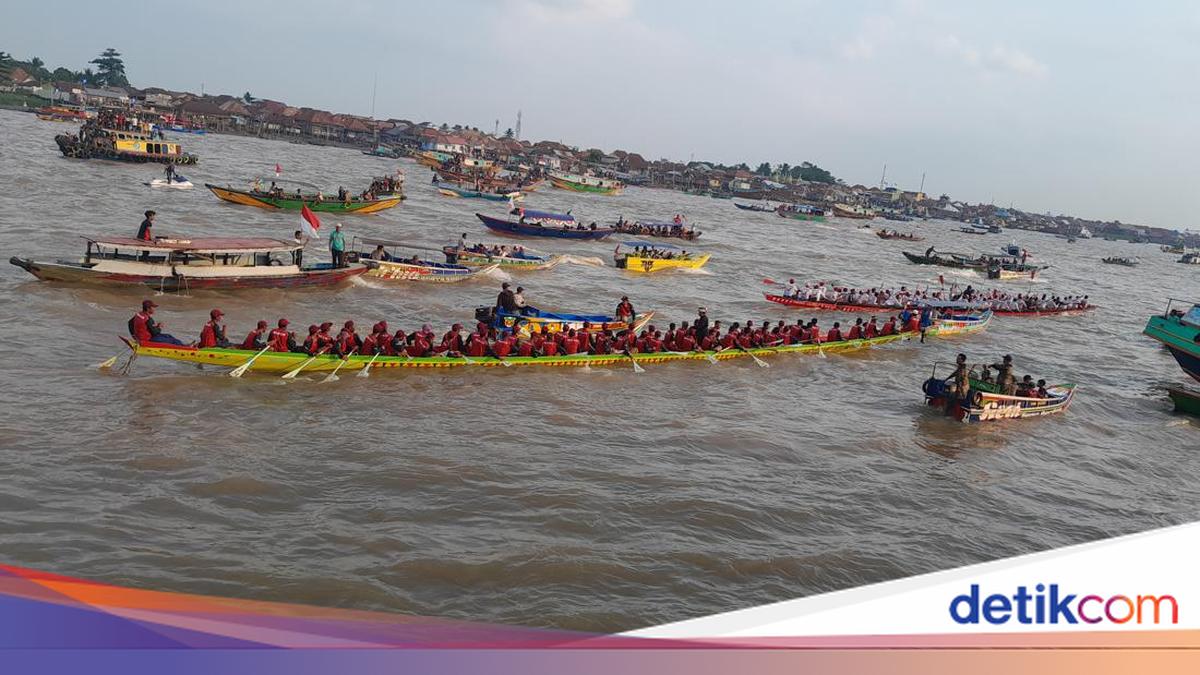Mengenal Tradisi Bidar, Perlombaan Perahu Tradisional di Palembang