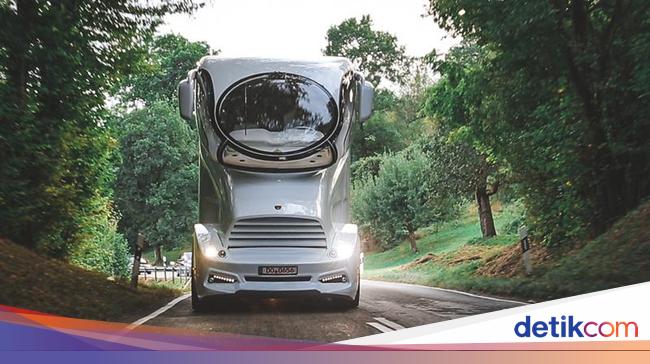 Foto Mobil Liburan Keren dengan Rooftop, Lebih Mahal dari Bus Double Decker