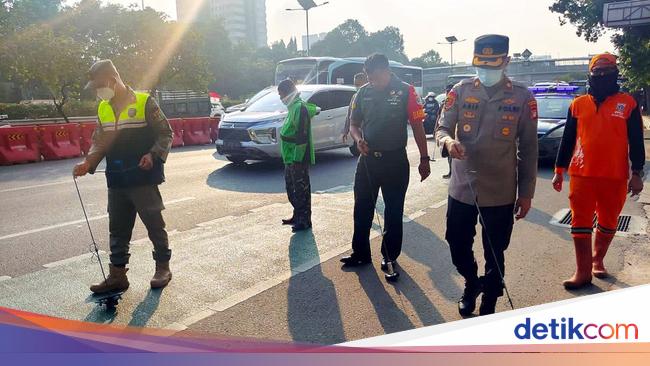 Polsek Setiabudi Temukan Puluhan Ranjau Paku di Jalan Gatsu Jaksel