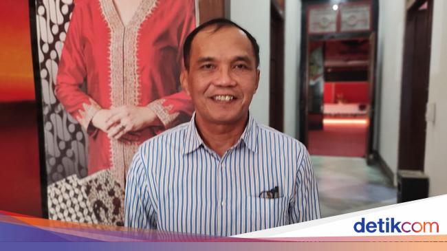 PDIP Jateng Temui Gibran Besok, Antar Undangan Apel Pemenangan Ganjar PDIP Jateng Temui Gibran Besok, Antar Undangan Apel Pemenangan Ganjar