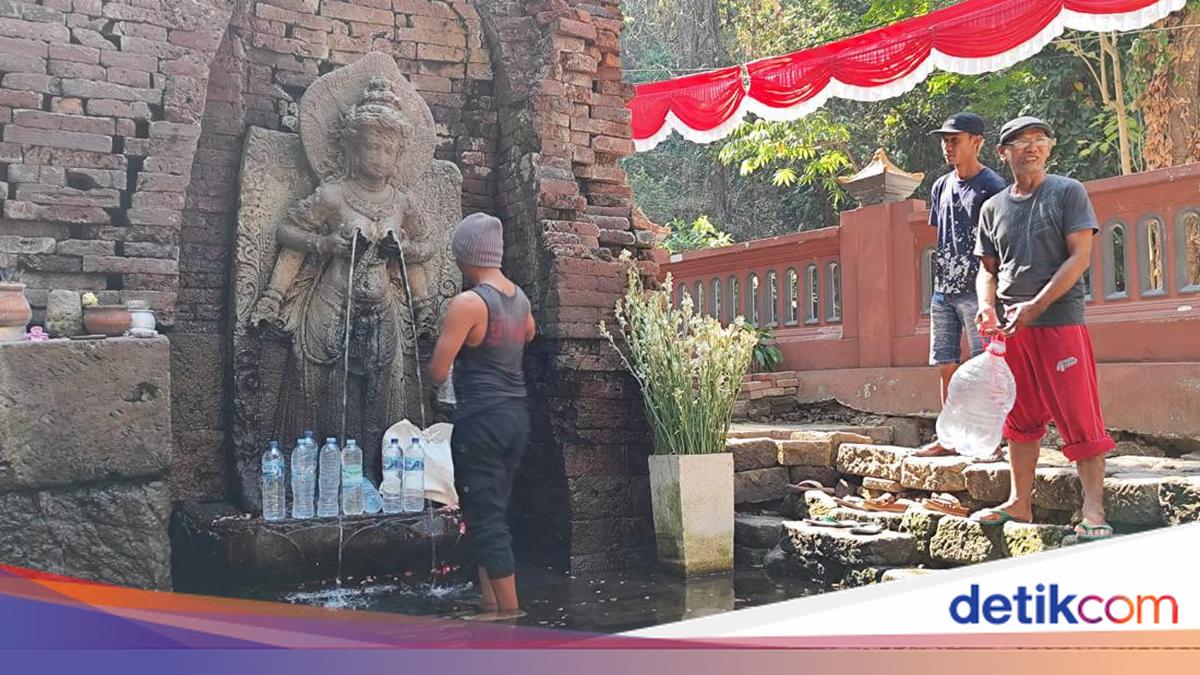 Warga Gempol Pasuruan Andalkan Air Candi Sumber Tetek Saat Kekeringan