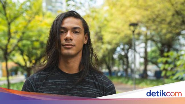 10 Model Rambut Pria Panjang Keren 2023, Cocokkan dengan Wajahmu!