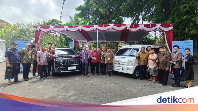 Mobil Shuttle Toyota Foundation Standby di Ubud, Siapa yang Boleh Pakai?