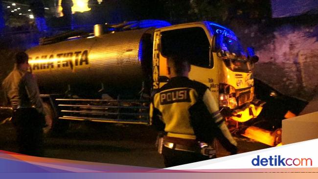 Kronologi Tragedi Maut Truk Tangki Tabrak 15 Penonton Karnaval di Pacet Kronologi Tragedi Maut Truk Tangki Tabrak 15 Penonton Karnaval di Pacet