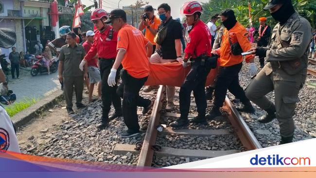 Bocah di Surabaya Tewas Tertabrak KA Saat Hendak Berangkat Sekolah