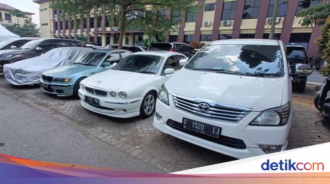 Deretan Mobil Mewah Selebgram Adelia yang Disita Terkait Kasus Narkoba