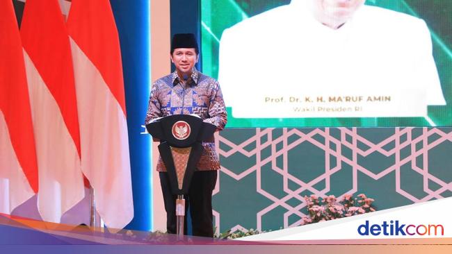 Wagub Emil Dardak Sebut Jatim Bangun Ekonomi Syariah Wagub Emil Dardak Sebut Jatim Bangun Ekonomi Syariah