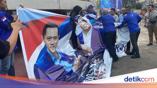 Demokrat Depok Perintahkan Kader Copot Atribut Gambar Anies di Baliho ... Demokrat Depok Perintahkan Kader Copot Atribut Gambar Anies di Baliho ...