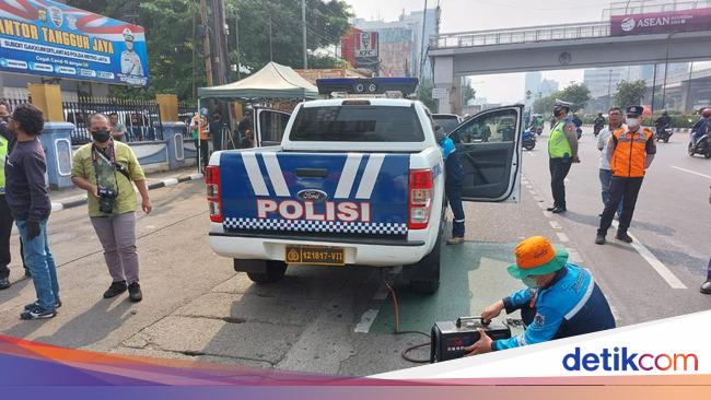 Polda Metro: Kendaraan Dinas Gagal Uji Emisi Juga Akan Ditilang