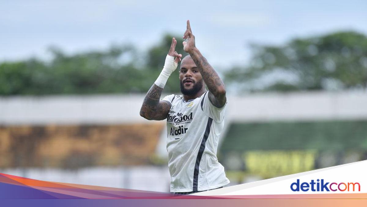 Emosionalnya David da Silva Usai Kembali Cetak Gol