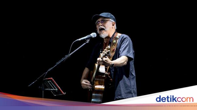 Chord Gitar dan Lirik Lagu Galang Rambu Anarki - Iwan Fals Chord Gitar dan Lirik Lagu Galang Rambu Anarki - Iwan Fals