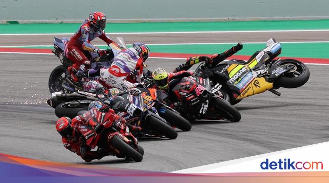 Inikah Penyebab Kecelakaan Horor di Tikungan Pertama MotoGP Catalunya? Inikah Penyebab Kecelakaan Horor di Tikungan Pertama MotoGP Catalunya?