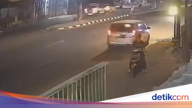 Mobil Lawan Arah Bikin 3 Pemotor Luka di Jl Transyogi Bogor Diamankan Polisi