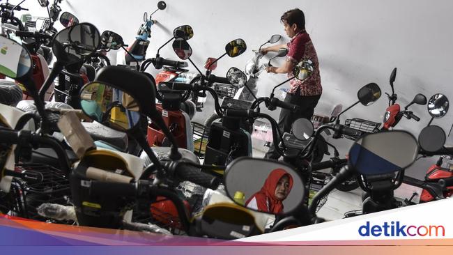 Daftar Harga Motor Listrik Subsidi 2024, Mulai Rp 5 Jutaan!