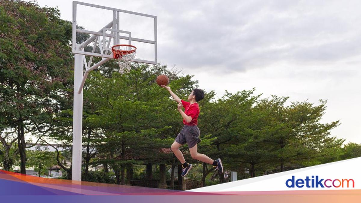 Apa Itu Lay-Up? Teknik Menembak Sambil Melayang dalam Permainan Bola Basket