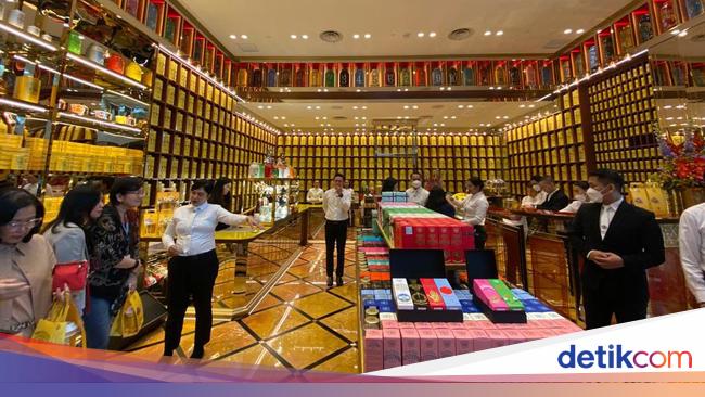 Butik Teh Mewah Ini Punya Ratusan Varian Teh yang Nikmat