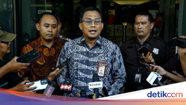 KPK Temukan 12 Senpi saat Geledah Rumah Dinas Mentan Syahrul Yasin Limpo