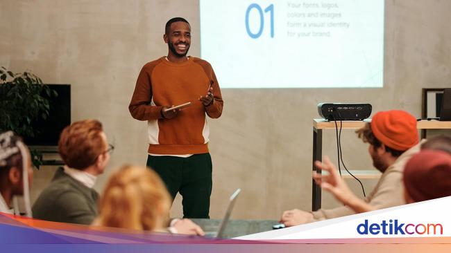 10 Contoh Kalimat Pembuka Presentasi Singkat, Menarik, hingga Lucu