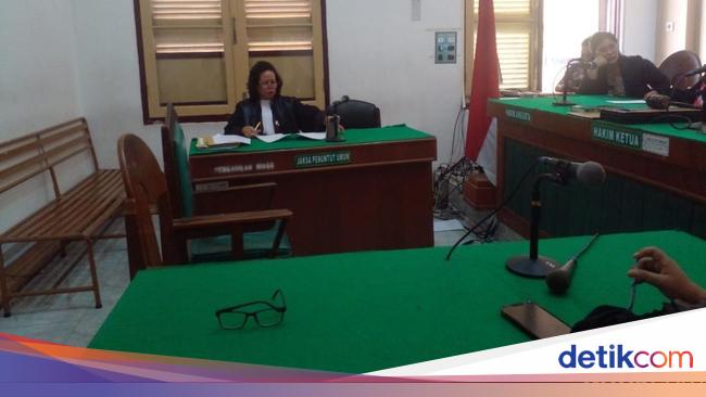 Bawa 135 Kg Ganja, Pria Asal Aceh Timur Dituntut Mati di PN Medan