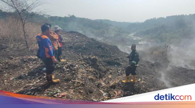 Api yang Bakar Lahan Eks TPA Panembong Mulai Terkendali
