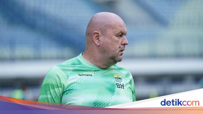 Bojan Hodak Soroti Performa Pemain Akademi Persib