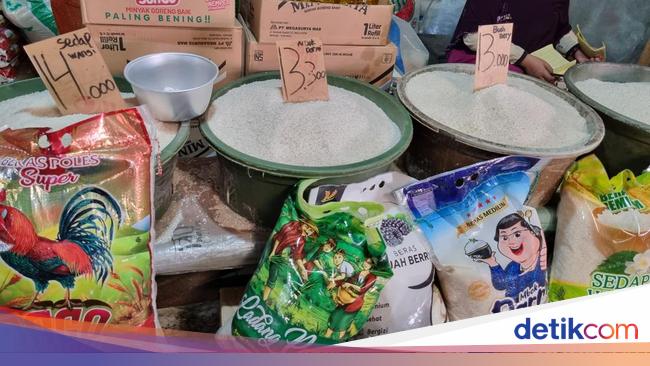 Bulog Siapkan 300 Ton Beras Subsidi yang Disalurkan ke Ngawi-Madiun Raya