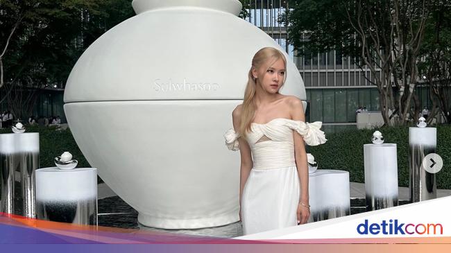 Gaya Rose BLACKPINK Pakai Gaun Pengantin Tuai Pujian, Disebut Bak Dewi