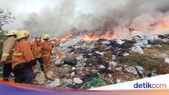 Polisi Ungkap Dugaan Penyebab Kebakaran TPA Kopi Luhur Cirebon