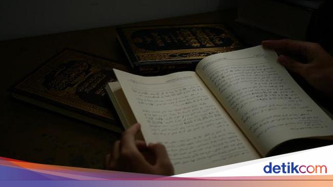 Kitab Matan Al-Jurumiyah: Kenali Pengarang, Manfaat, dan Isinya