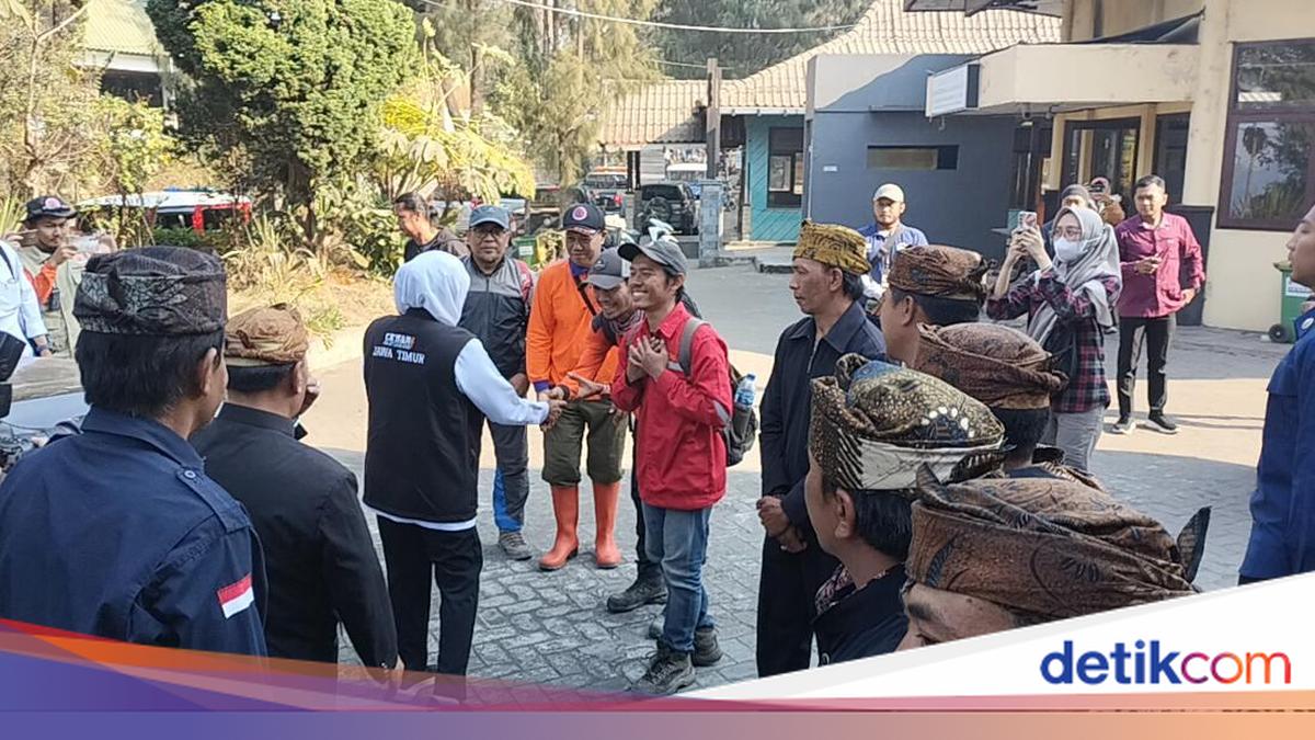 Kebakaran Bromo Picu Krisis Air Bersih 6 Desa di Sukapura Probolinggo