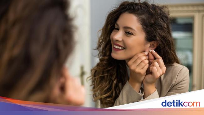 16 Jenis Tindik Telinga dan Cara Mencegah Terjadi Infeksi