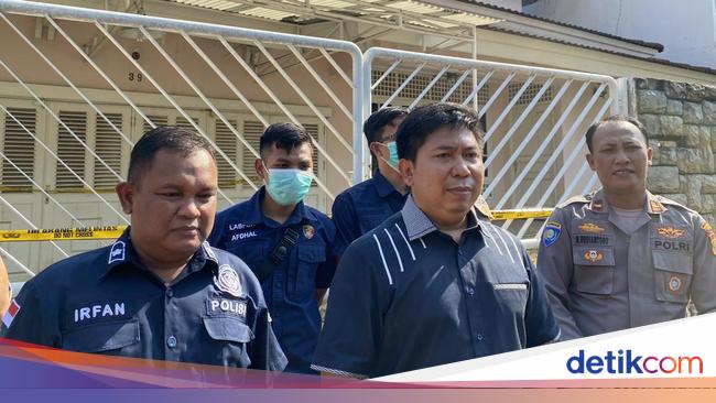 Polisi Periksa 14 Saksi Usut Kasus Ibu dan Anak Tinggal Kerangka di Depok Polisi Periksa 14 Saksi Usut Kasus Ibu dan Anak Tinggal Kerangka di Depok