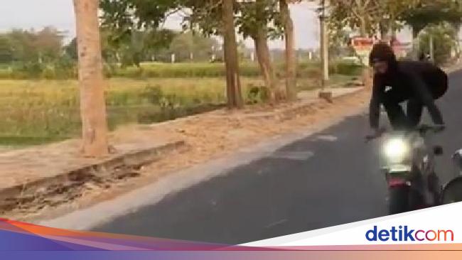 Viral ABG Klaten Motoran Free Style Berujung Nyungsep, Ini Kata Polisi