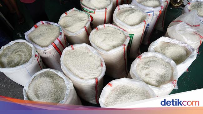 Harga Beras Terus Naik, Penjual Nasi Uduk Menjerit!