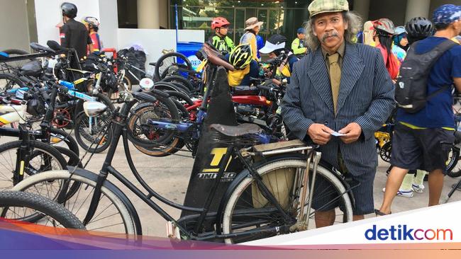 Komunitas Sepeda Jadul hingga Modern Kumpul di Festival LIKE KLHK
