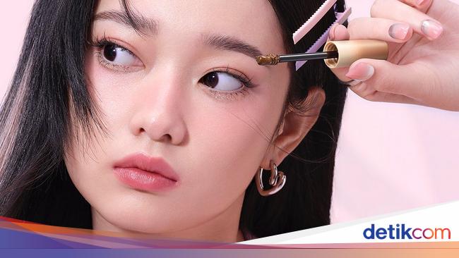 7 Rekomendasi Browcara yang Bikin Alis Rapi, Natural dan Anti Pudar