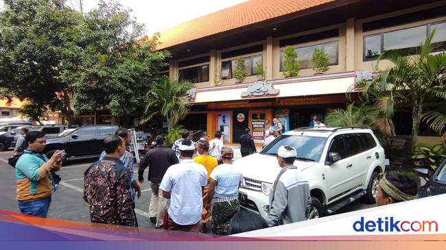 14 Warga Desa Bugbug Penuhi Pemeriksaan Polda Bali