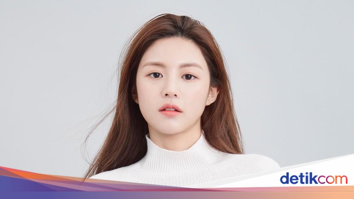 Go Yoon Jung Diincar Jadi Pacar Kim Seon Ho di Drakor, Gantikan Han So Hee