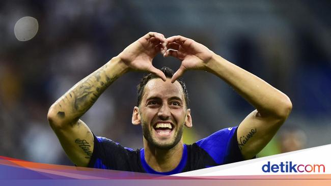 Pede Banget! Calhanoglu Ngaku Lebih Baik dari Toni Kroos