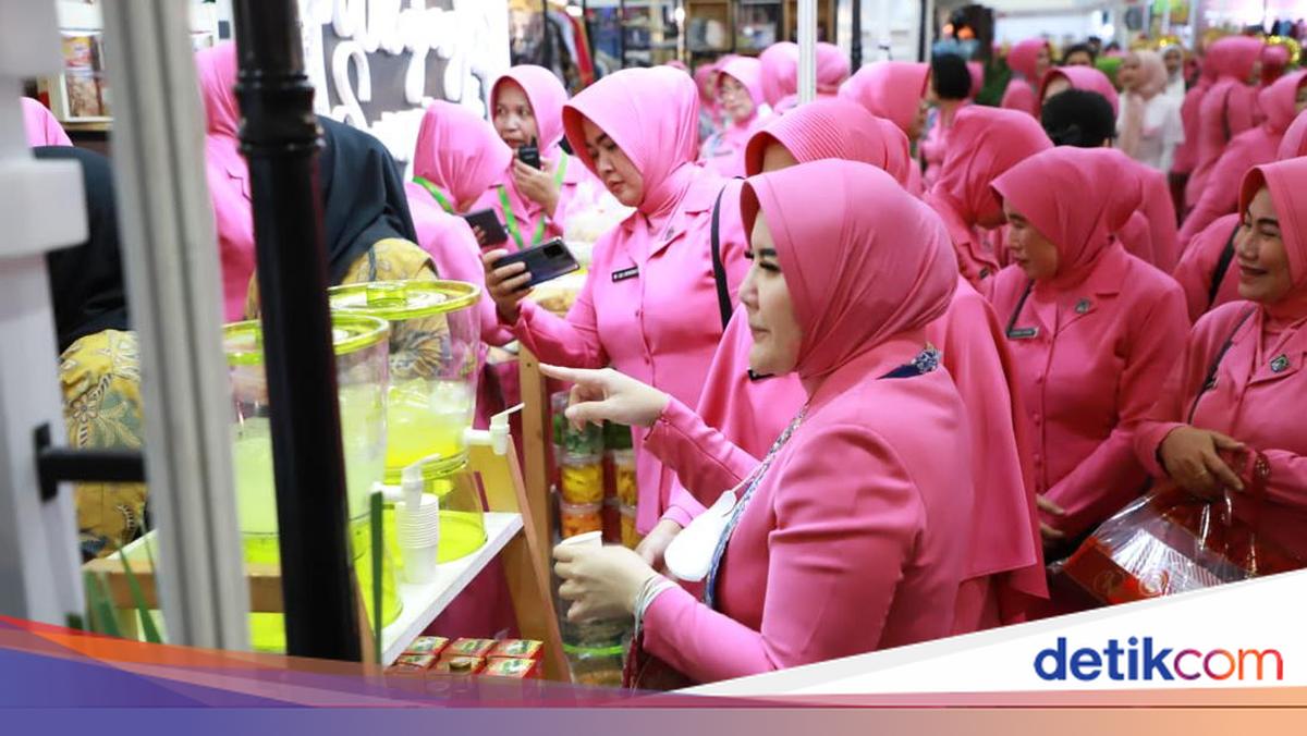 Produk UMKM se-Jabar Mejeng di Bazar Kreasi Bhayangkari Nusantara 2023