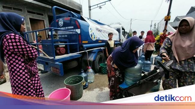 Warga Babelan Bekasi Curhat Air PDAM Sudah 11 Hari Tak Mengalir