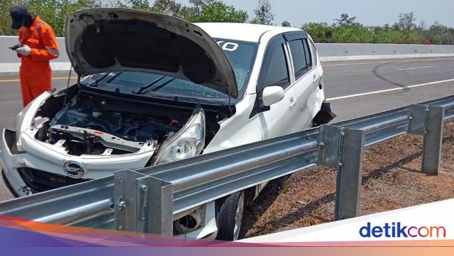 Mobil Tabrak Pembatas Jalan Tol Indraprabu, Kiki Didenda Rp 6,1 Juta