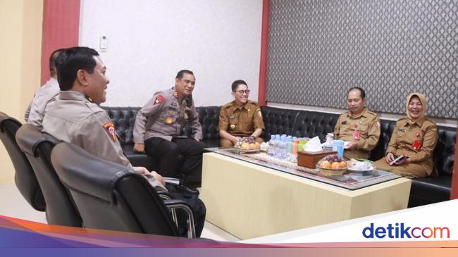 Pj Bupati Adriyanto Ajak Kapolres Sinergi untuk Bojonegoro Lebih Kondusif