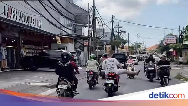 Bule di Bali Viral Lagi, Naik Motor Ugal-ugalan Sambil Bentangkan Kaki