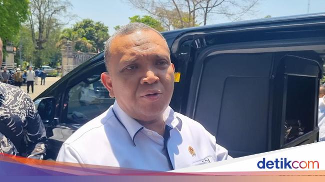 PBB Sodorkan Nama Gibran Jadi Cawapres Prabowo