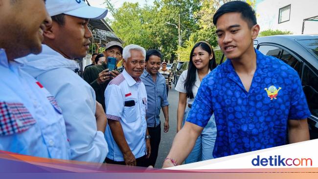 Kata Kaesang soal Belum Pakai Baju PSI Usai Jadi Ketum Kata Kaesang soal Belum Pakai Baju PSI Usai Jadi Ketum