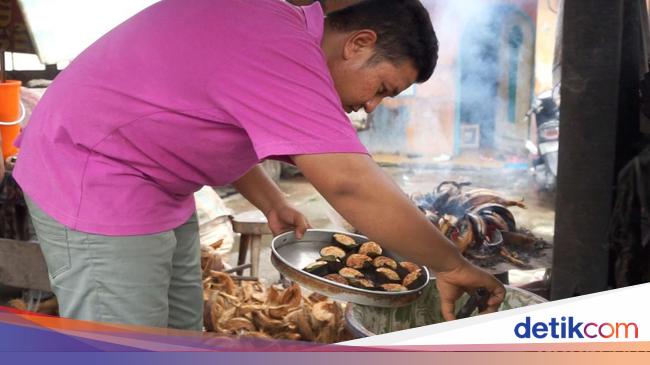Nikmatnya Bika Bakar Khas Minang dengan Parutan Kelapa yang Gurih