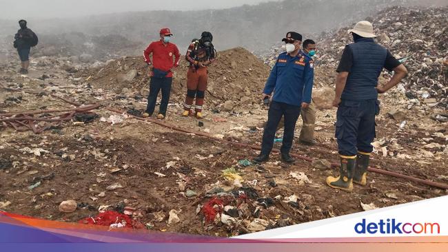 Hujan Turun, Kebakaran TPA Sarimukti Padam Seluruhnya Hujan Turun, Kebakaran TPA Sarimukti Padam Seluruhnya